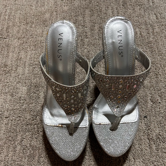 VENUS | Shoes | Wedge Heels Size 8 Very Cute And Pretty Shoes | Poshmark